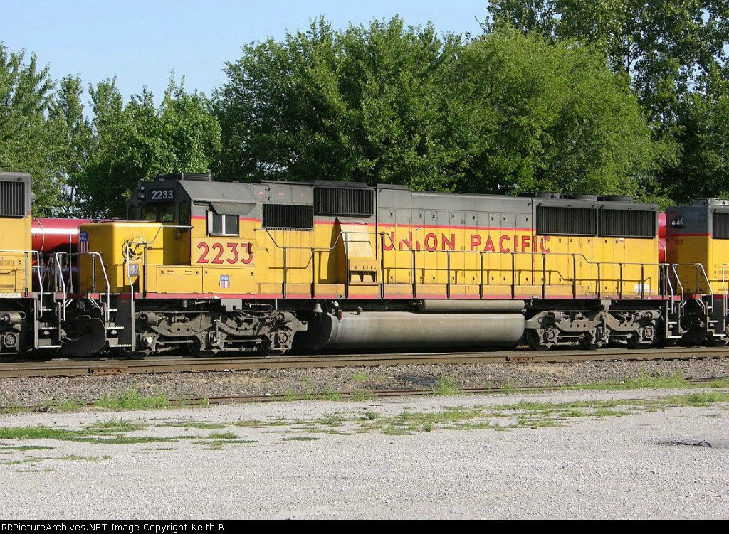 UP 2233